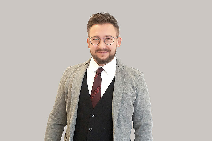 Kontaktieren Sie uns!